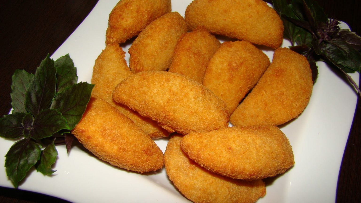 Risole delicioso e fácil de fazer com ingredientes que você sempre tem ...
