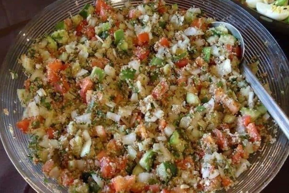 Tabule receita deliciosa de restaurante árabe muito fácil de fazer