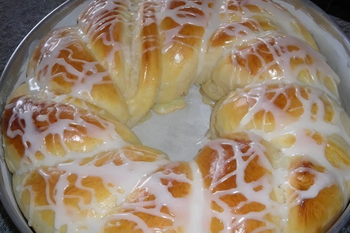 Rosca doce caseira fácil com cobertura de leite de coco muito melhor ...