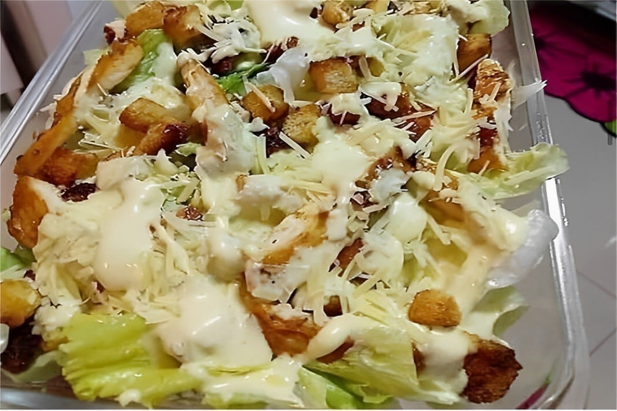 Salada Caesar uma salada simples e prática feita com ingredientes que ...