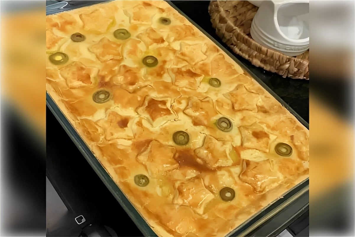 Empadão de frango diferente com massa que derrete na boca e recheio ...