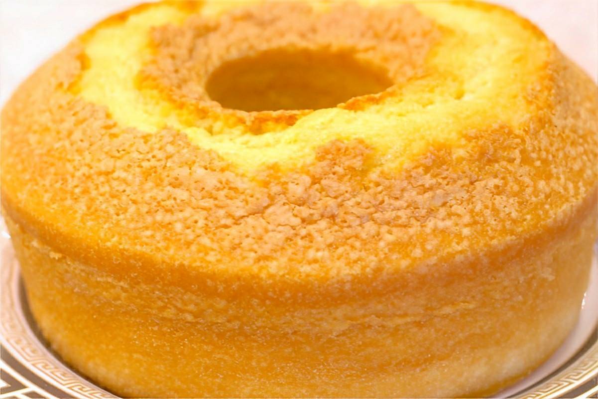 Em apenas 4 minutos você prepara esse bolo simples e barato depois é só ...