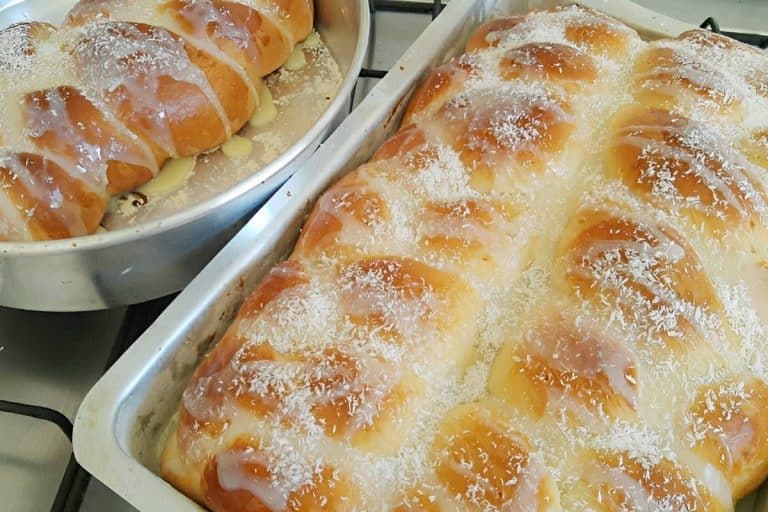 Rosca doce caseira para comer no seu café da manhã ou lanche aprendi ...