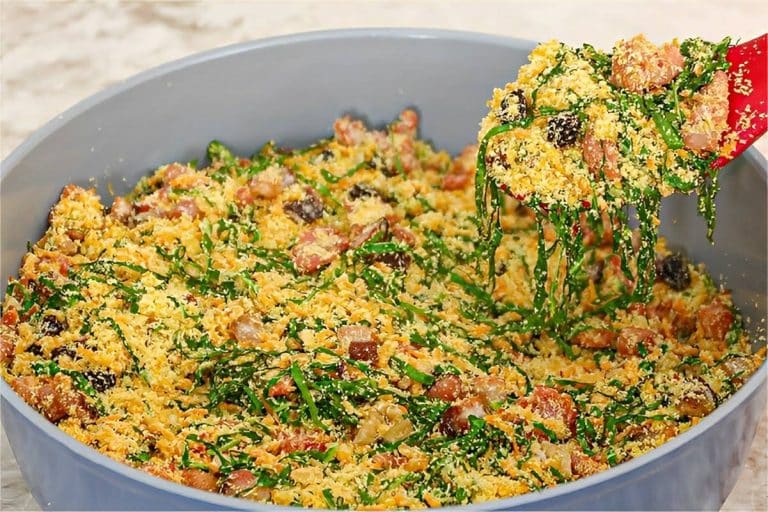 Farofa de natal com uvas passas perfeita para acompanhar carnes e aves ...