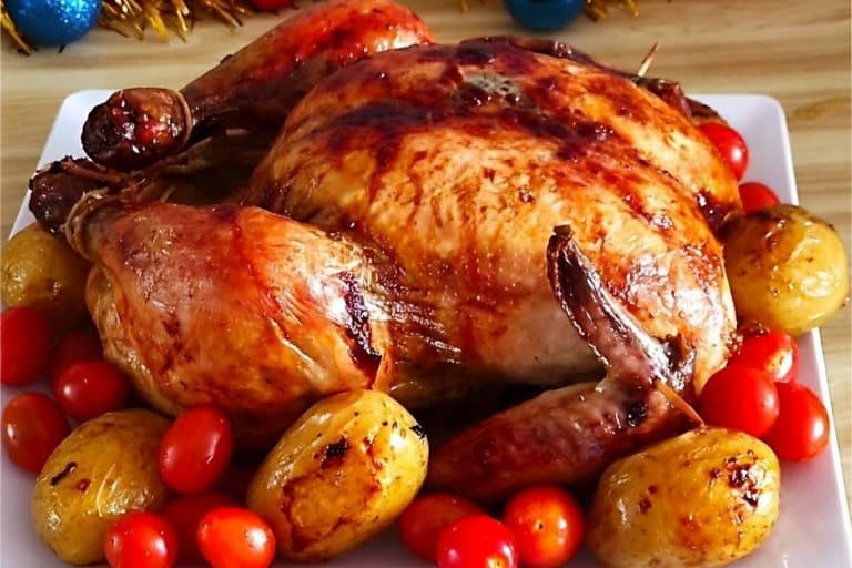 Frango assado com batatas o prato perfeito para uma ceia de natal ...