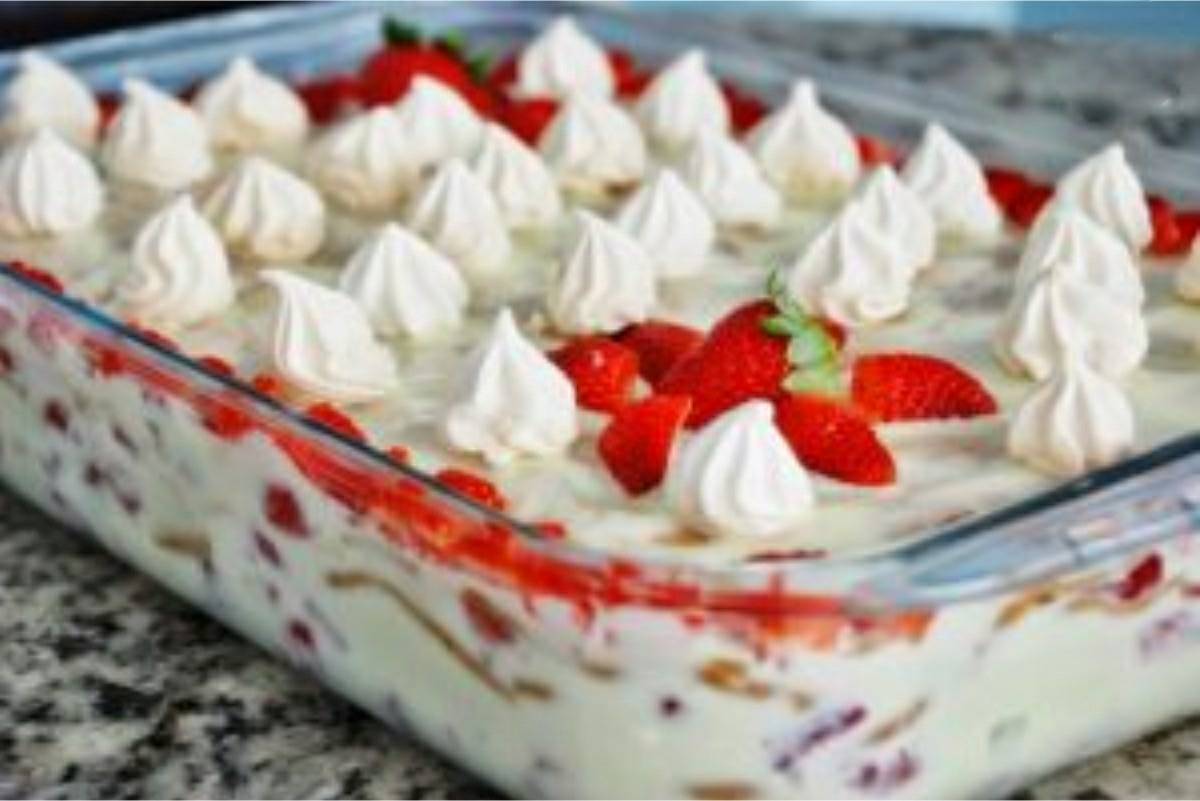 Pavê De Morango Para O Natal Uma Sobremesa Simples E Fácil Que Sua