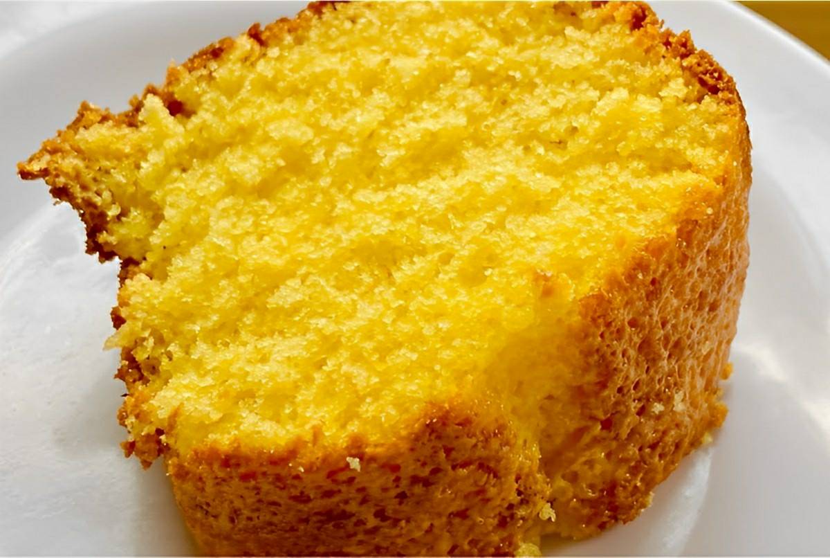 Bolo de fubá simples prático e delicioso perfeito para o café da manhã ...
