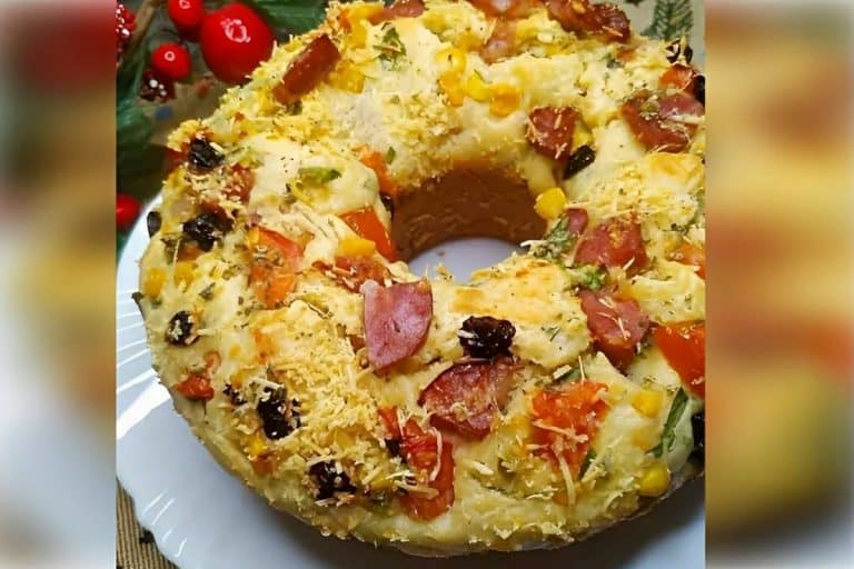 Bolo salgado com linguiça queijo e milho uma delícia perfeita para o ...