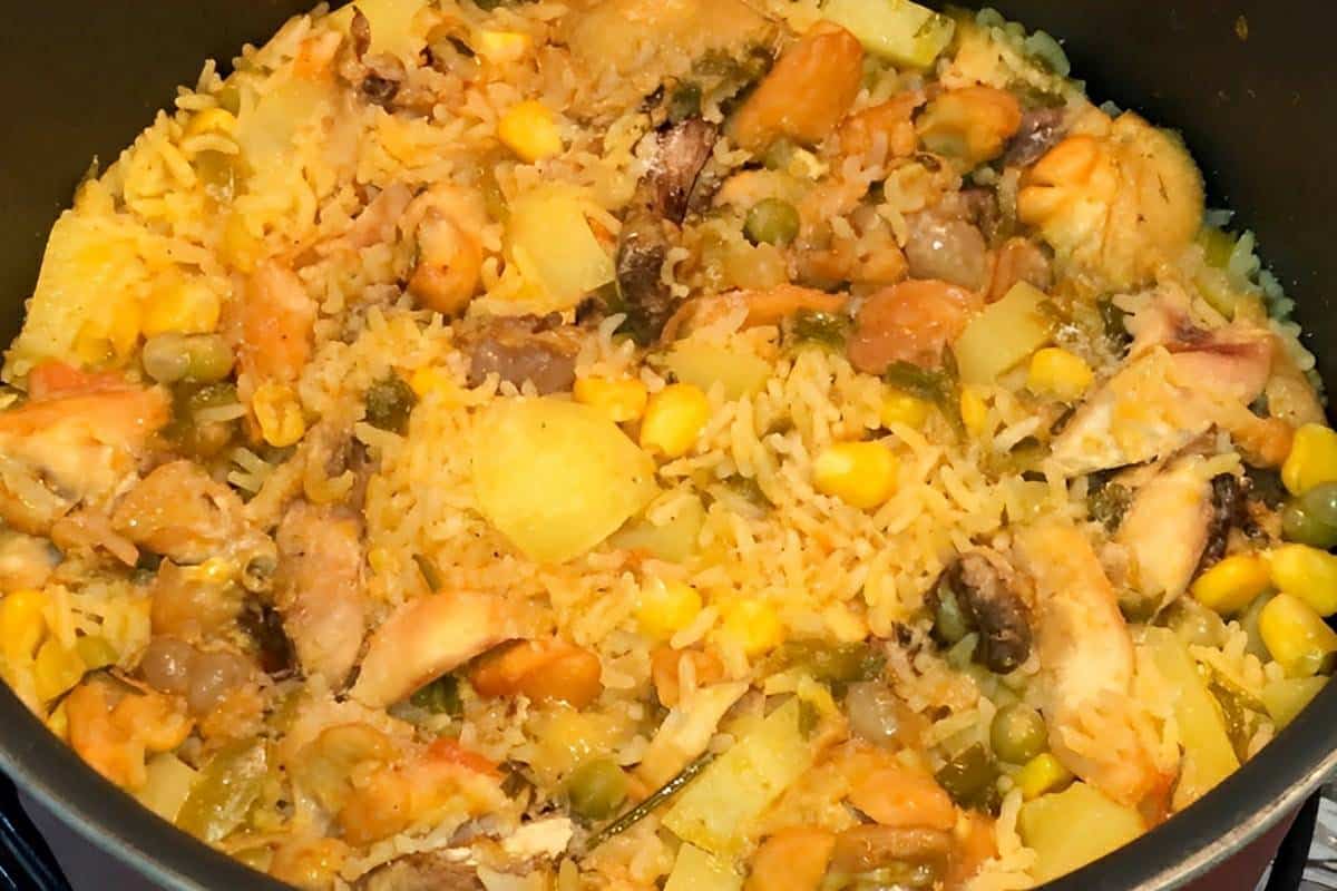 Galinhada completa com ingredientes que você tem em casa uma delícia ...