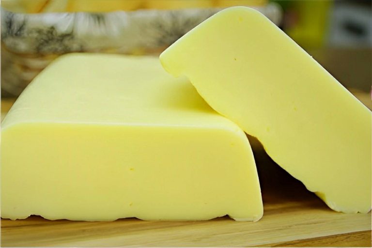 Muçarela caseira falsa feita com ingredientes que você tem na geladeira ...