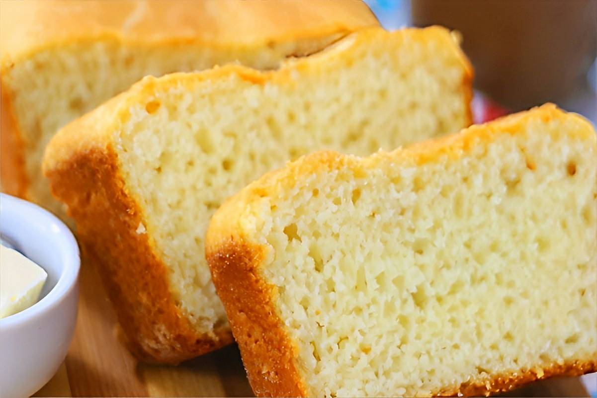 Pão de forma caseiro que não precisa sovar é só bater os ingredientes ...