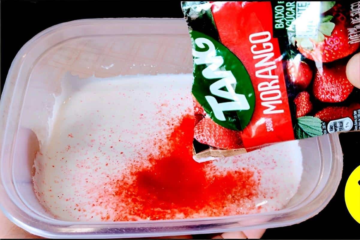 Coloquei suco Tang no creme de leite e preparei uma deliciosa sobremesa ...