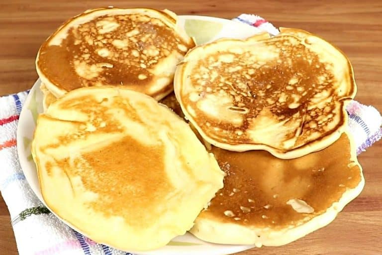 Tareco um tipo de pãozinho ou bolinho de frigideira nordestino perfeito ...