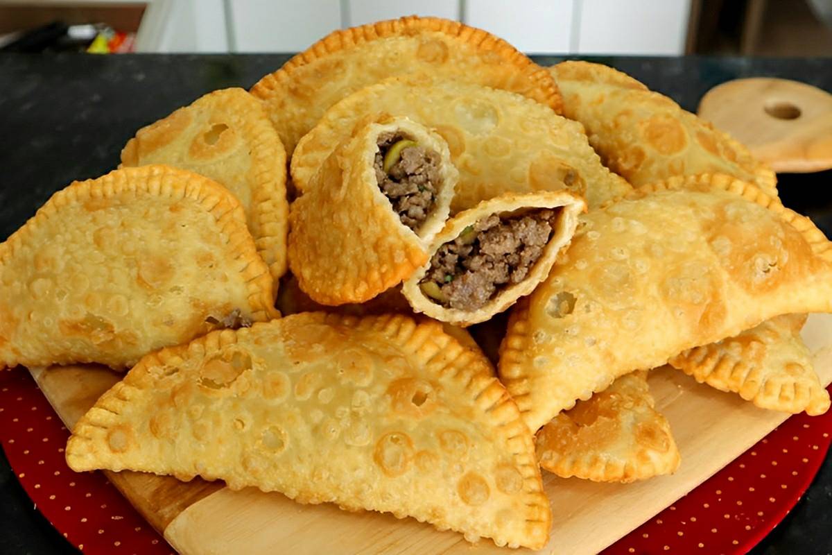 Pastel com 3 ingredientes simples fácil e perfeito para o lanche ou o ...