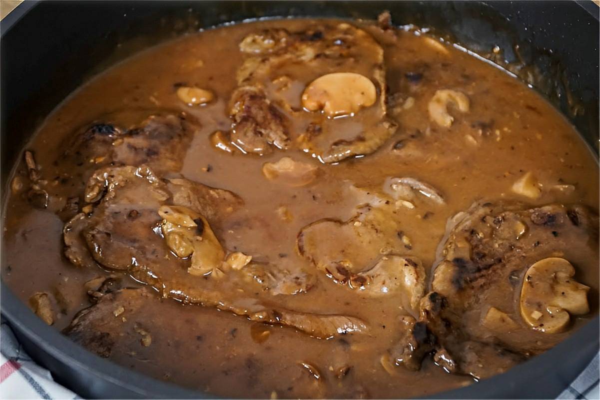 Molho madeira fácil com ingredientes que você tem em casa