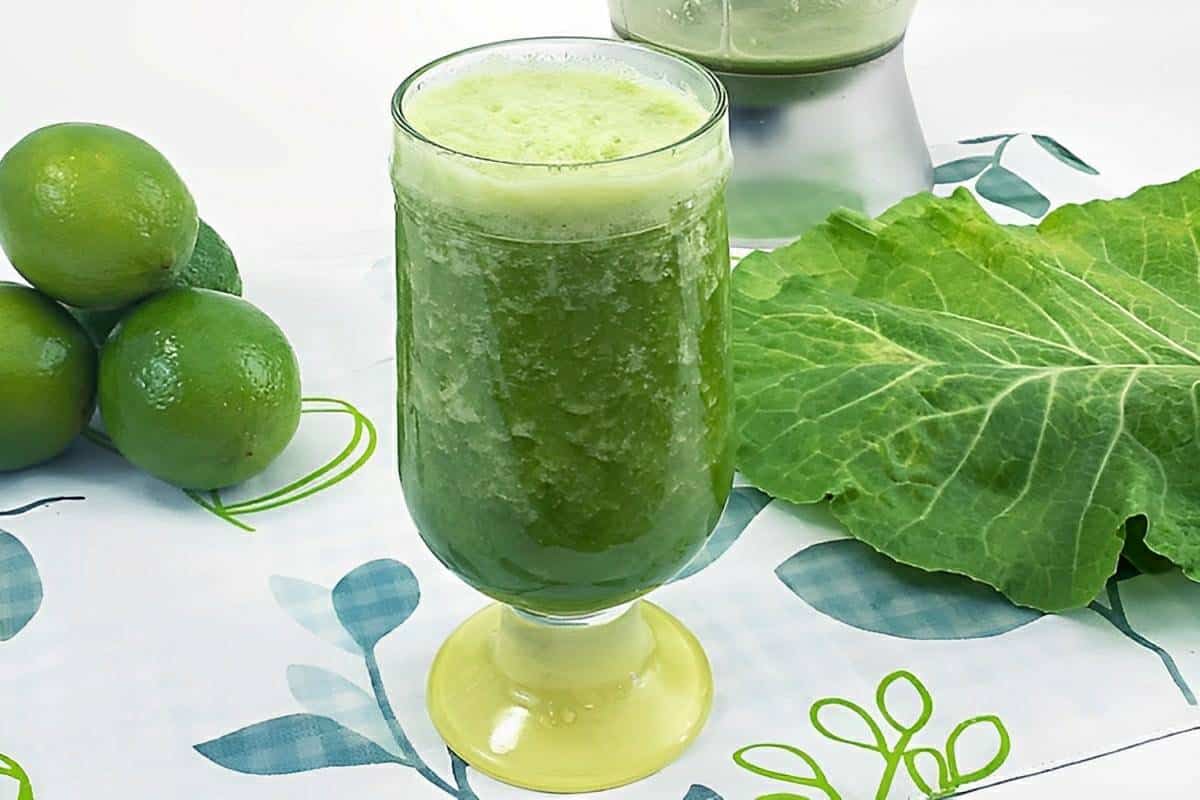 Suco detox com couve e limão para emagrecer e eliminar os excessos da ...