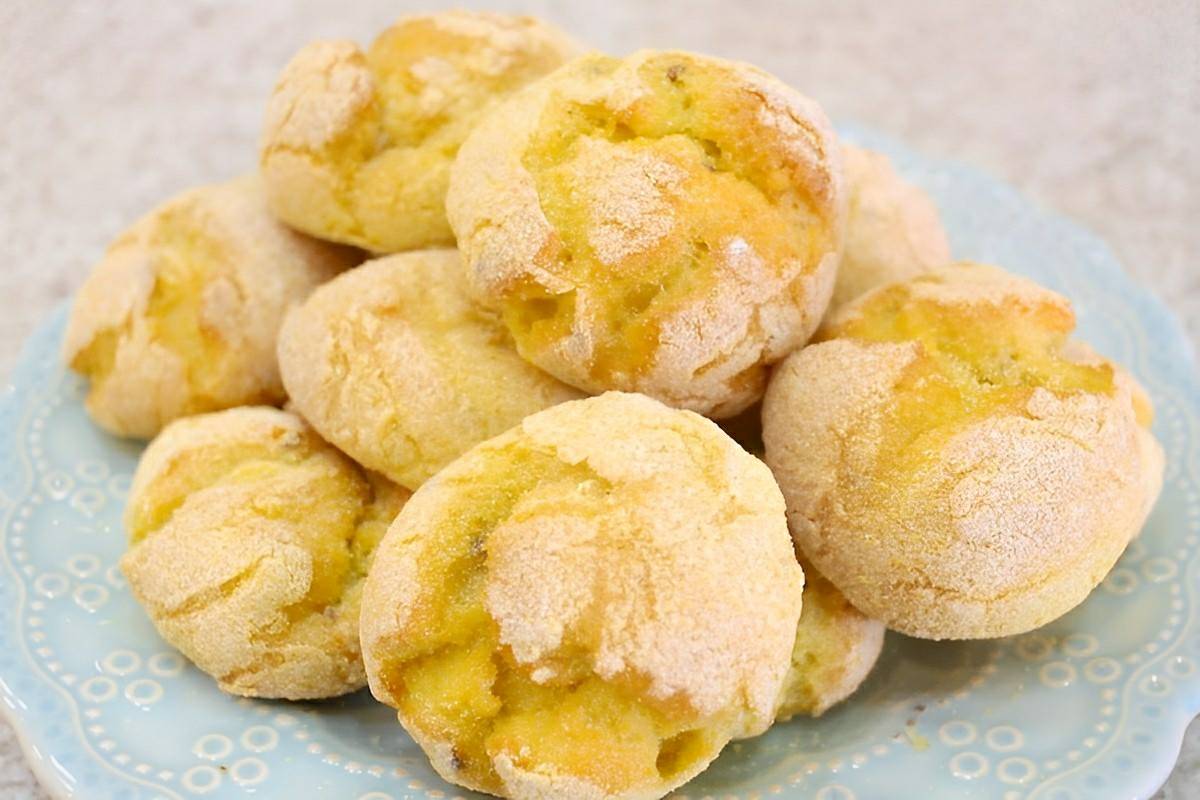 Broa de fubá da padaria uma delícia que desmancha na boca bem simples ...