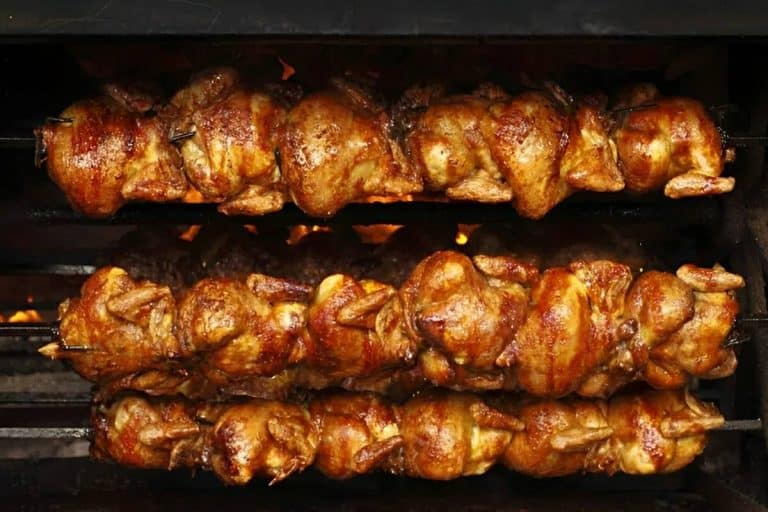 Frango assado de padaria para fazer na sua casa com ingredientes ...