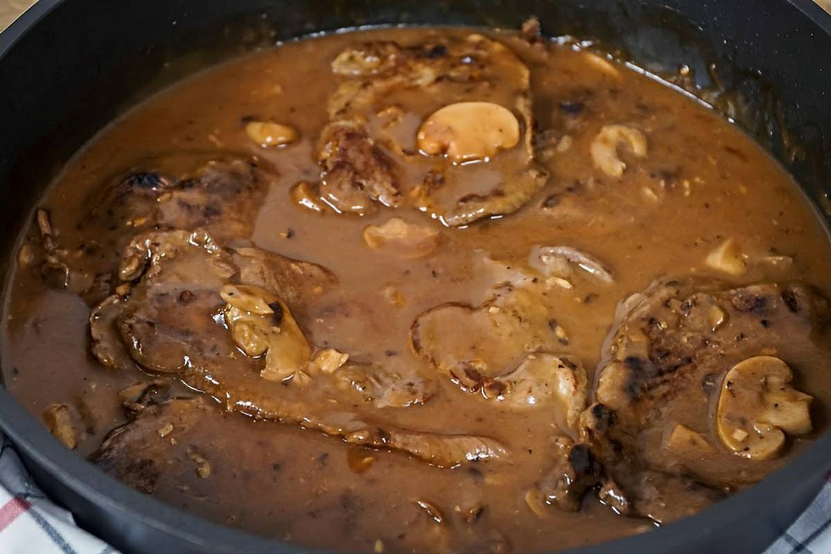 Molho madeira fácil para deixar suas carnes suculentas e com um sabor ...