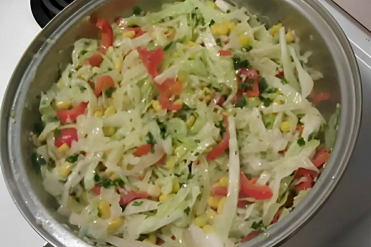 Repolho refogado primavera fácil de fazer e delicioso para servir no ...