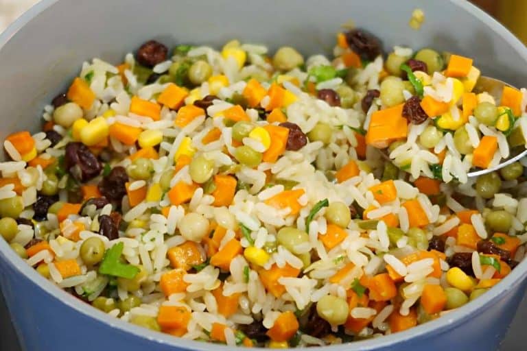 O melhor arroz à grega para o seu fim de semana muito saboroso e fácil ...