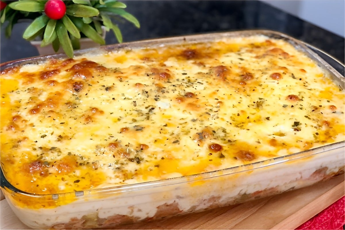 Batata gratinada com atum e molho branco econômica deliciosa e perfeita ...