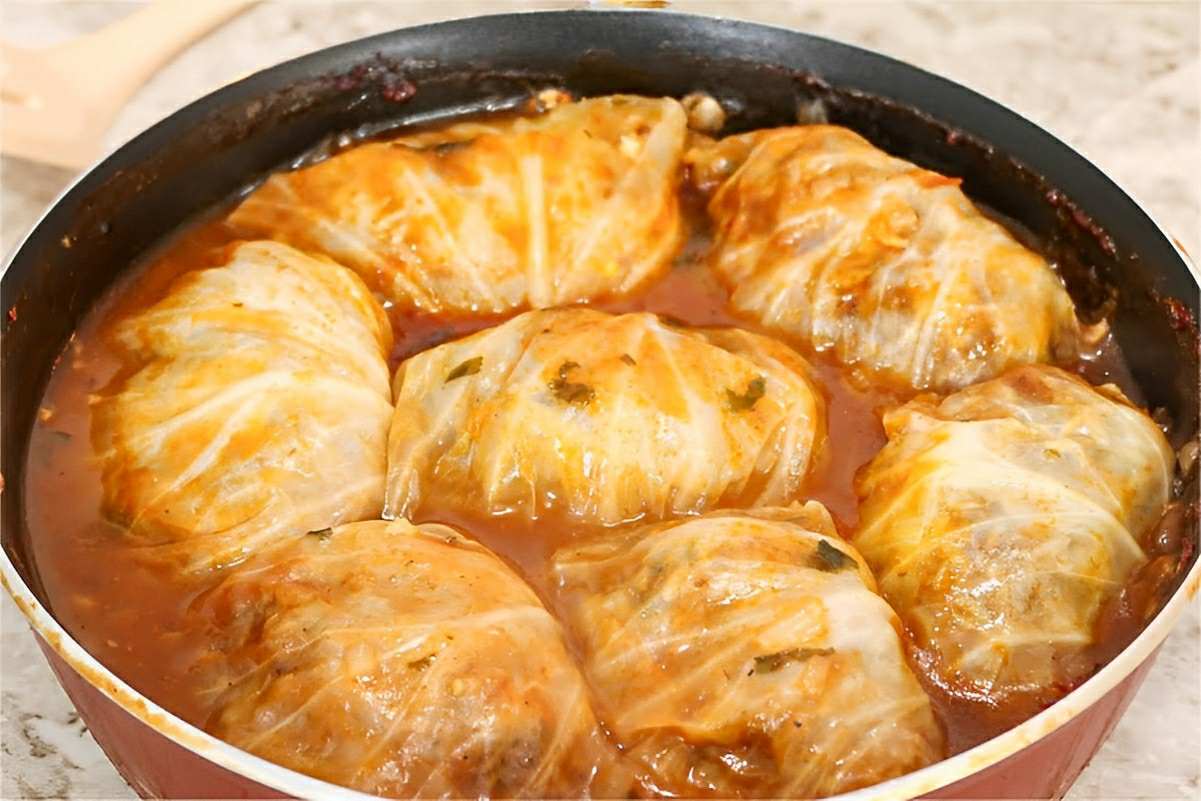 Charuto de repolho leve e delicioso para servir no almoço em família