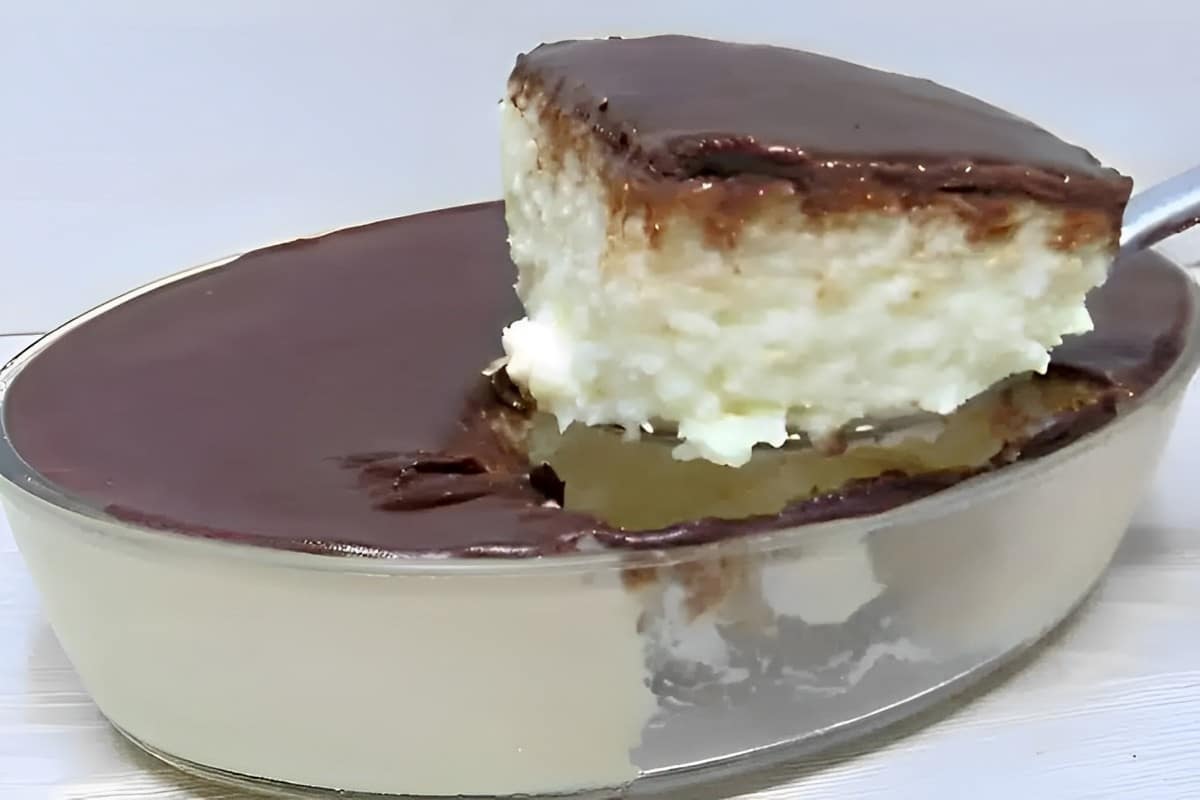 Gelado de coco fácil de fazer e delicioso para servir na sobremesa