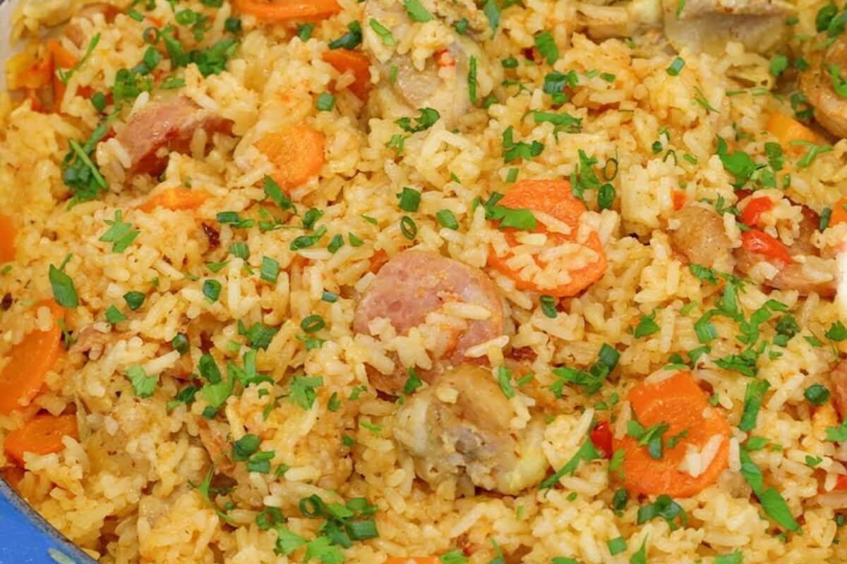 Receita de almoço completo e delicioso feito em uma panela só