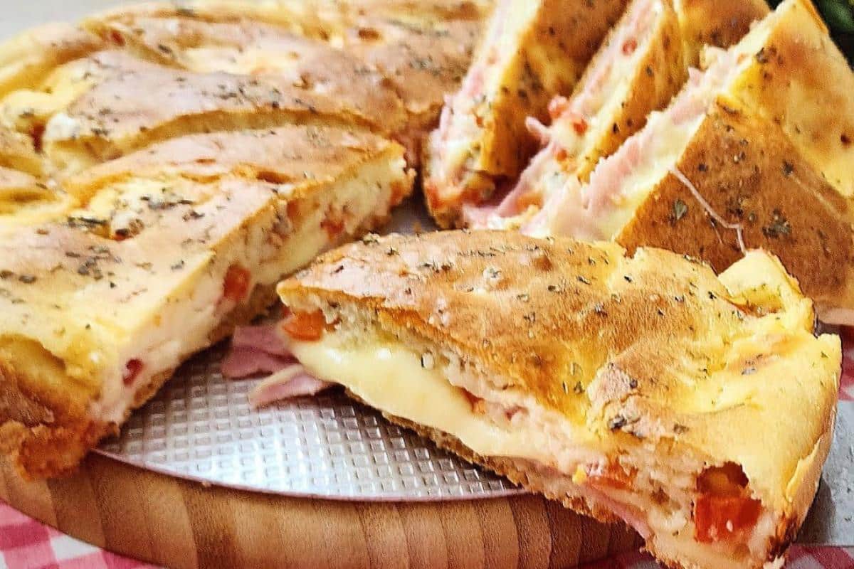 Lanchão de forno totalmente irresistível bem macio e suculento