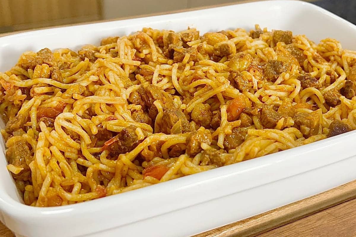 Macarronada deliciosa para matar a fome de todo mundo na hora do almoço