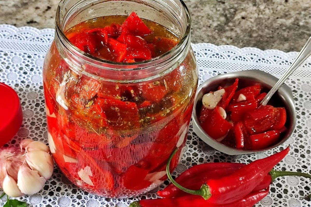 Receita de conserva de pimenta fácil e saborosa que aprendi numa fazenda