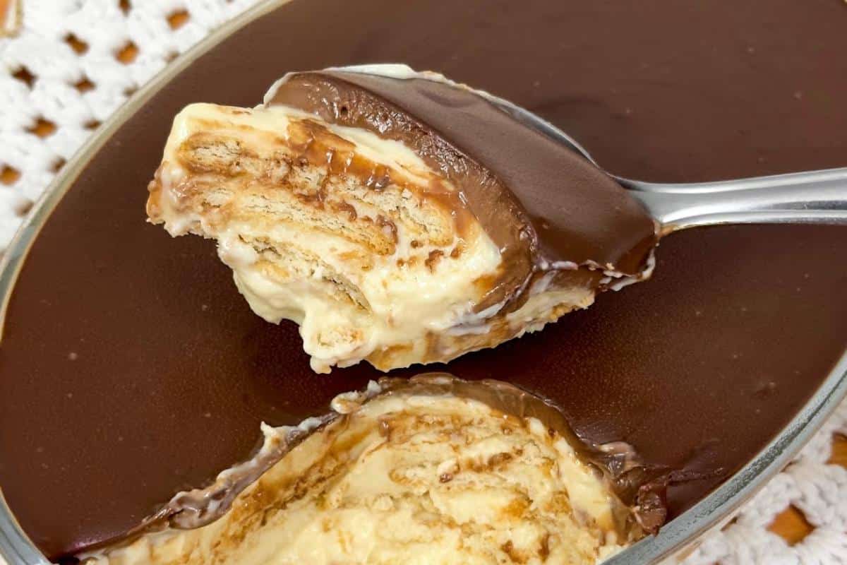 Como fazer um pavê tradicional muito cremoso que fica doce no ponto certo