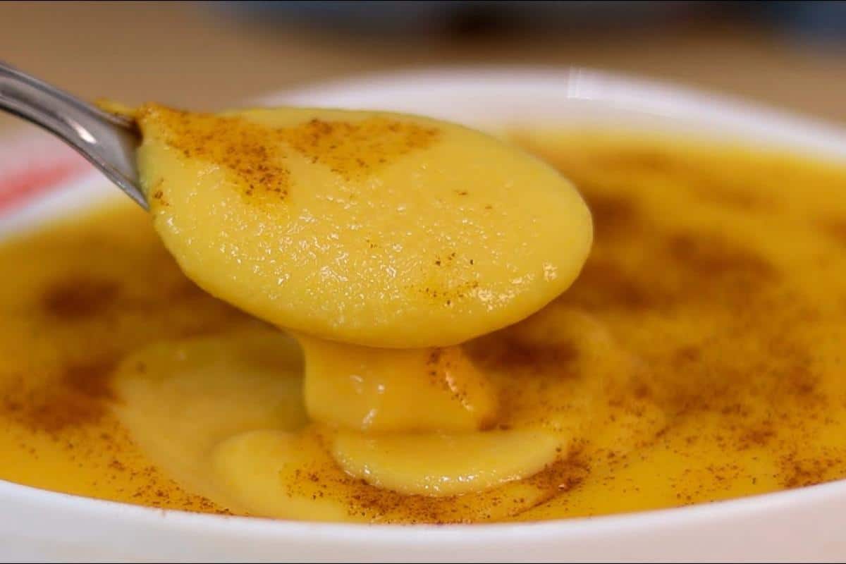 Curau com milho de latinha que fica uma delícia para comer quentinho no ...