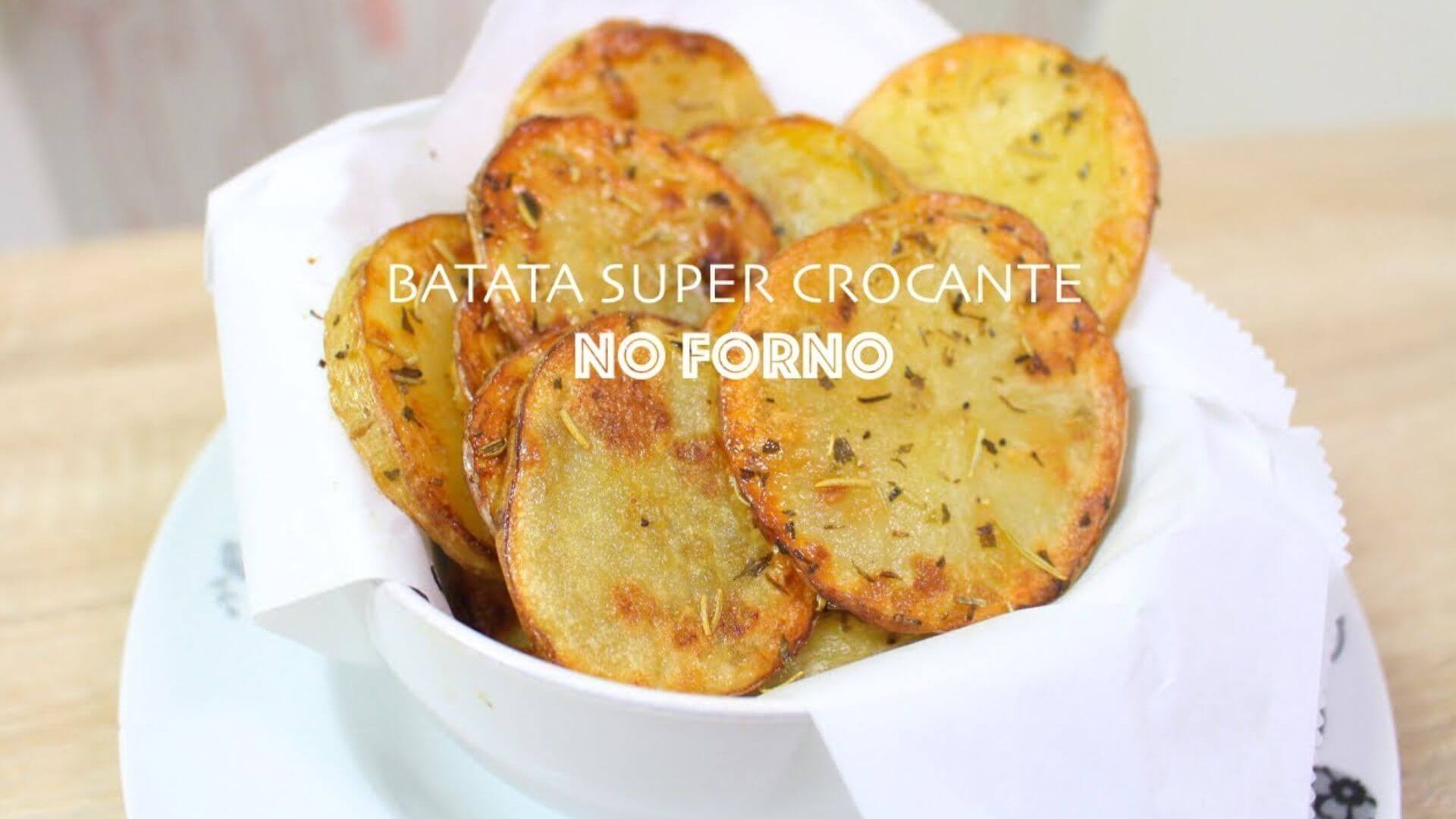 Batata crocante temperada fica muito mais gostosa que batata frita