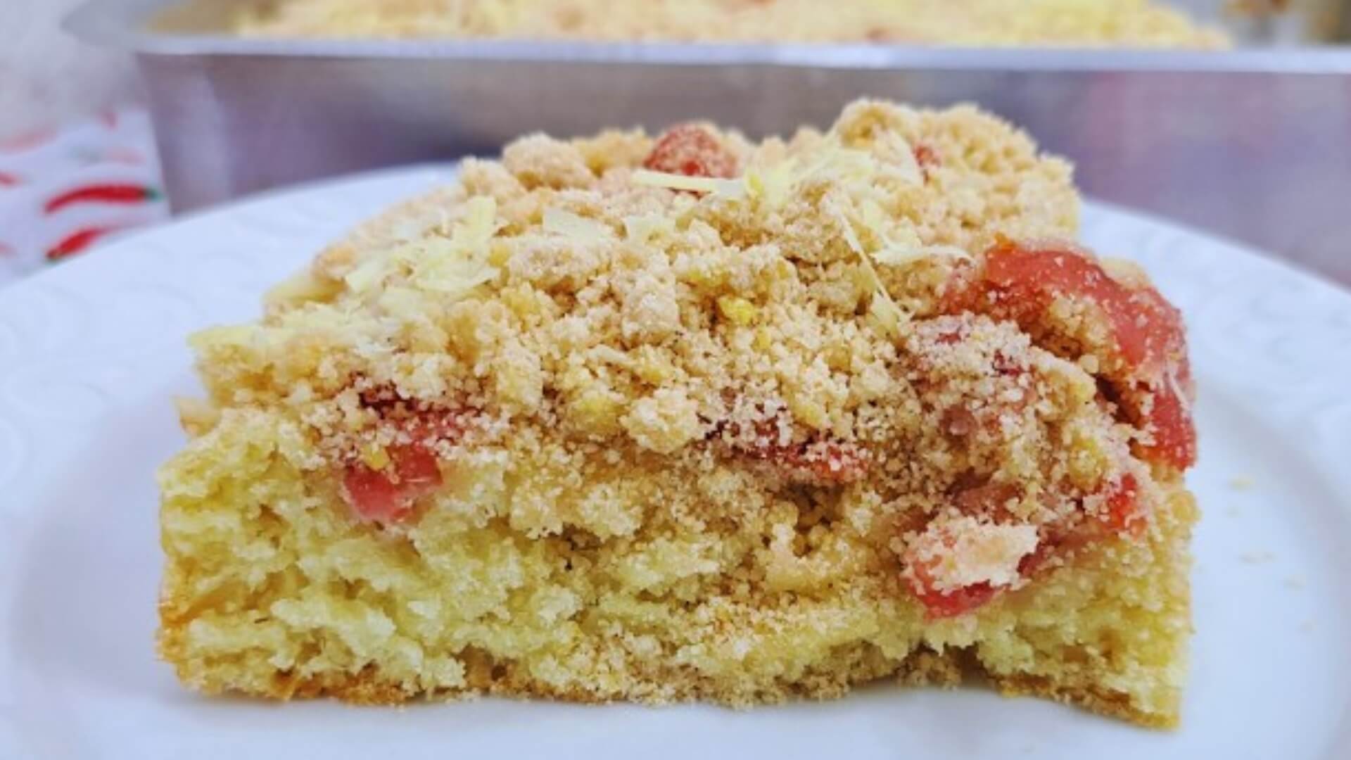 Receita de cuca salgada de linguiça super saborosa para o seu lanche da ...