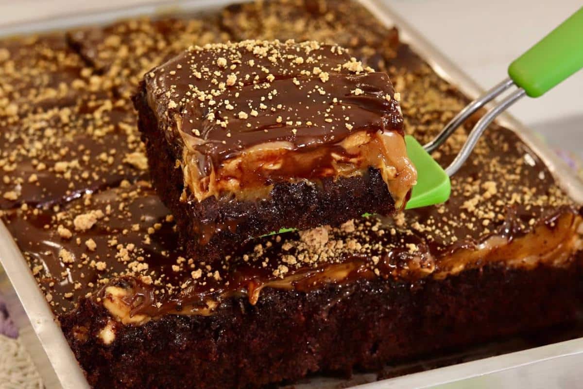 Bolo pé de moça que fica incrível para se deliciar em cada pedaço