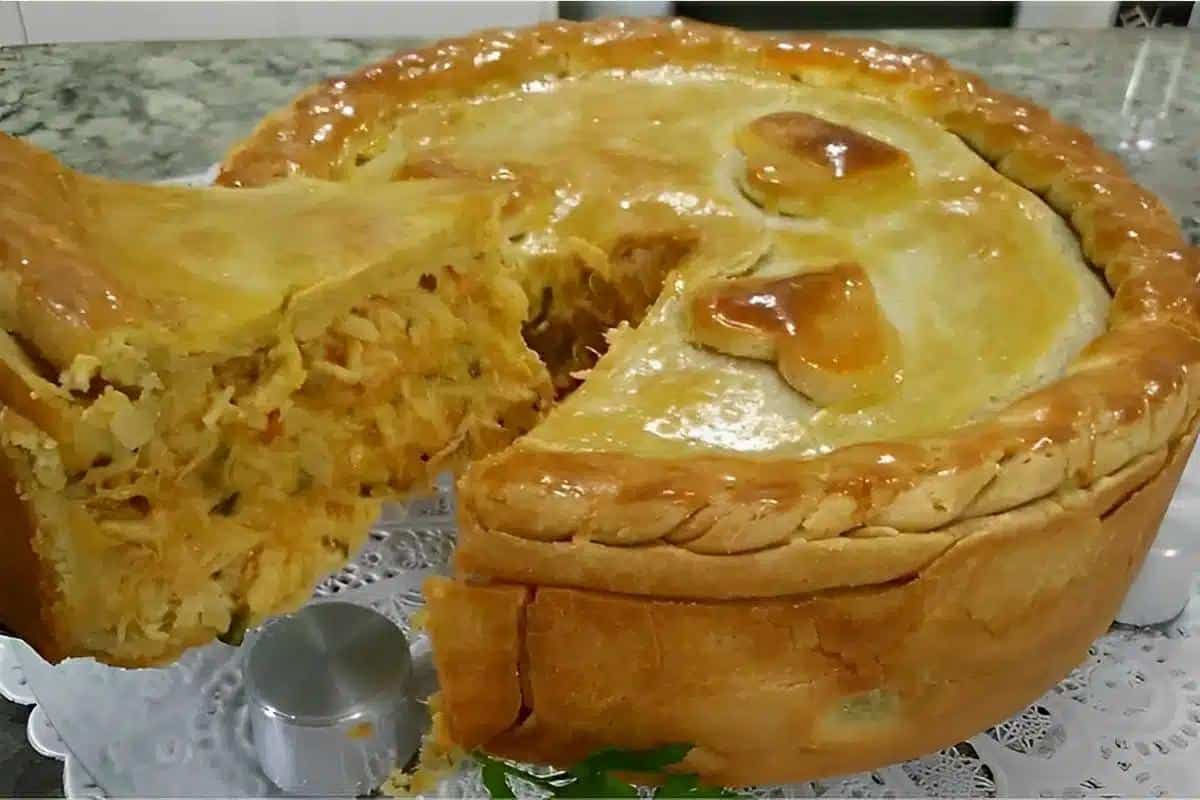 Empadão de frango cremoso: veja como preparar do jeito certo a melhor ...