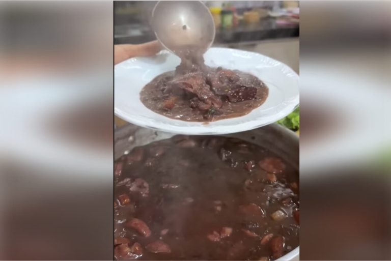 Feijoada caseira super saborosa e com caldo grosso para o fim de semana