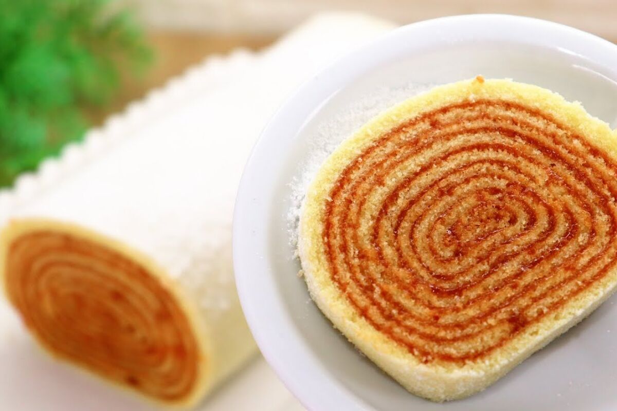 Bolo de rolo pernambucano: massa fininha recheada com goiabada e sabor ...