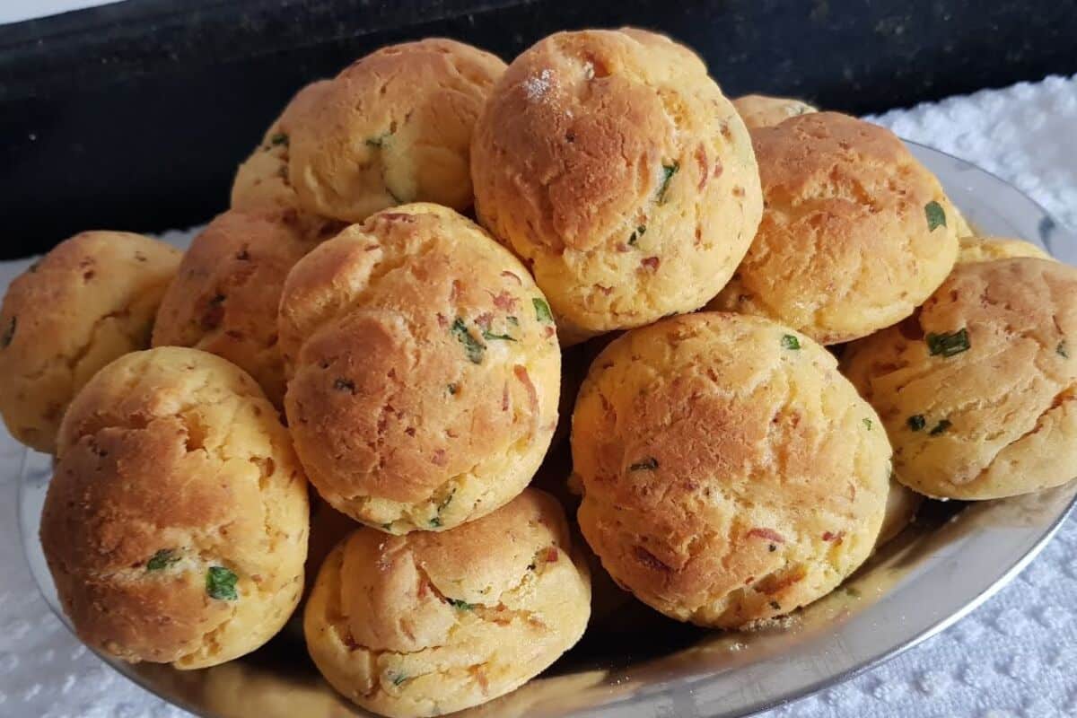 Broa de fubá temperada tradicional: receita caseira que fica saborosa ...
