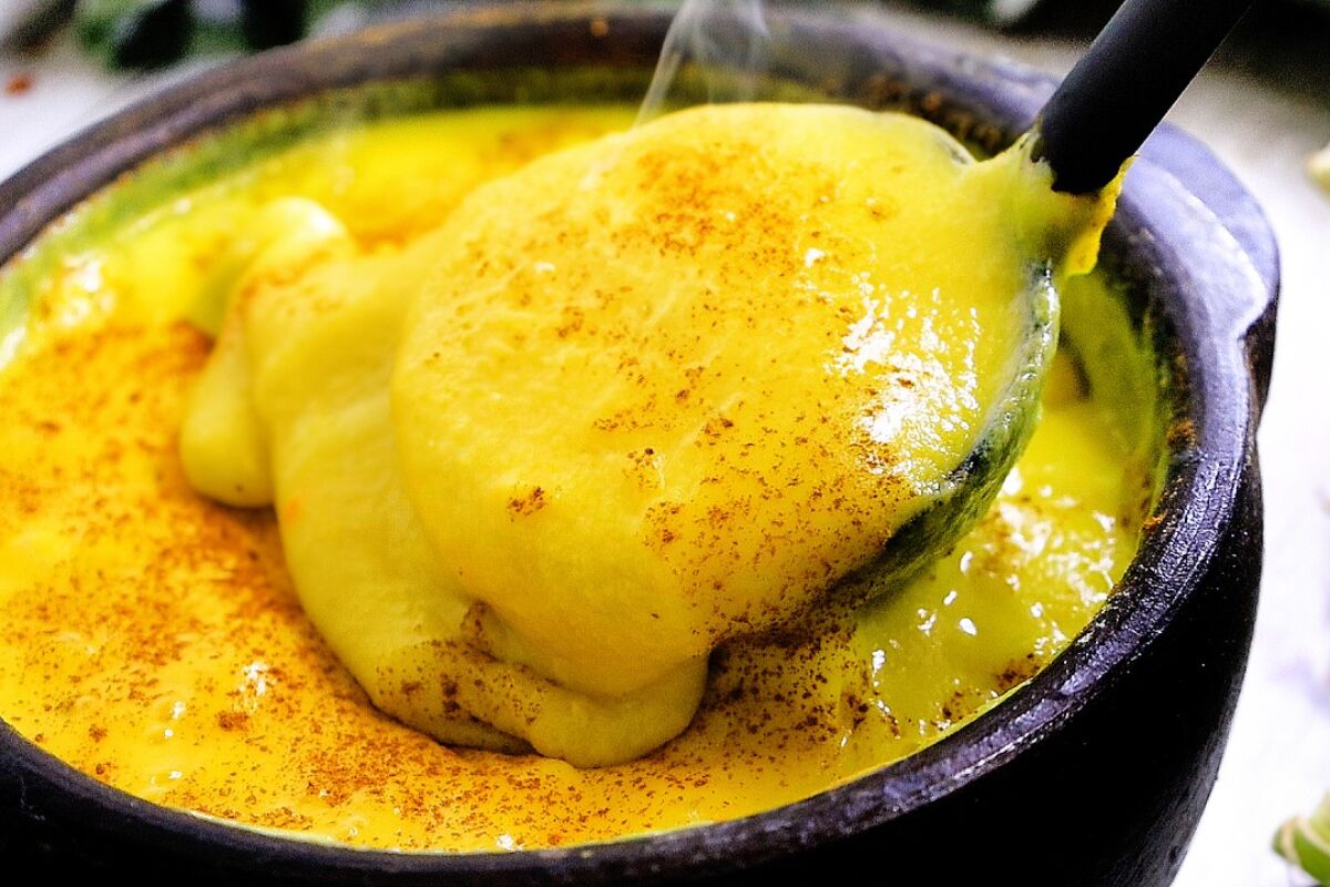 Curau de milho verde bem cremoso, feito com milho natural e leite ...