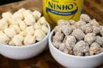 Pipoca doce gourmet de Leite Ninho que fica crocante e deliciosa para ...