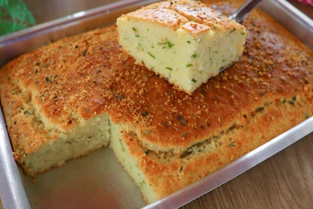 Bolo salgado fofinho, econômico e muito fácil para fazer um lanche ...