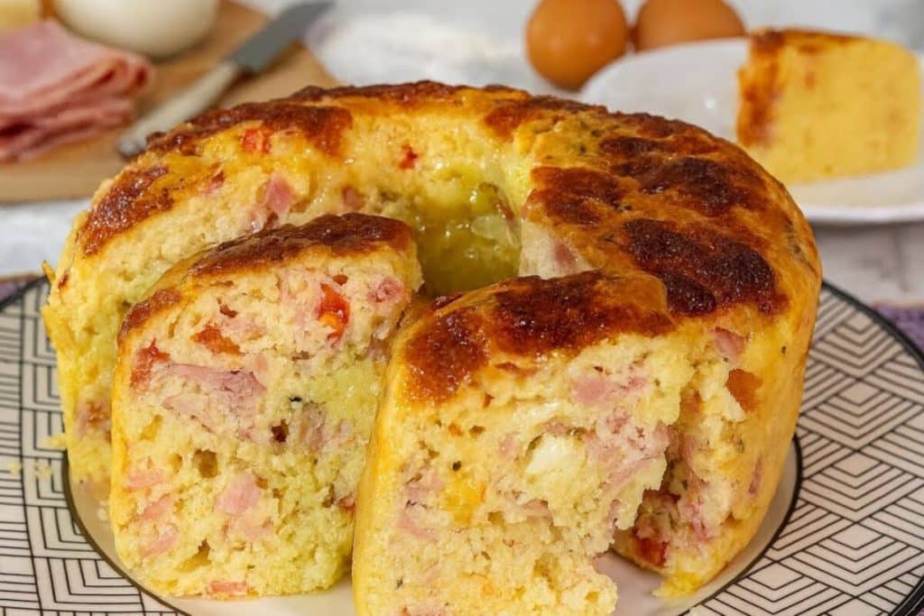 Bolo salgado: a receita simples e rápida que surpreende qualquer um e é ...