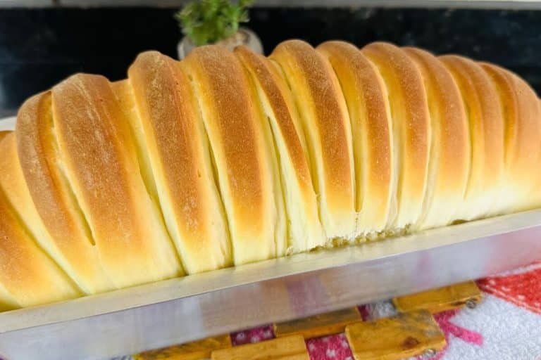 Pão caseiro macio: pão que derrete na boca, levinho e muito fácil de fazer