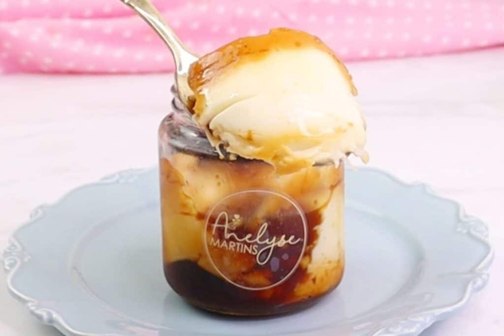 Manjar de coco no potinho delicioso, muito fácil de fazer e com uma ...