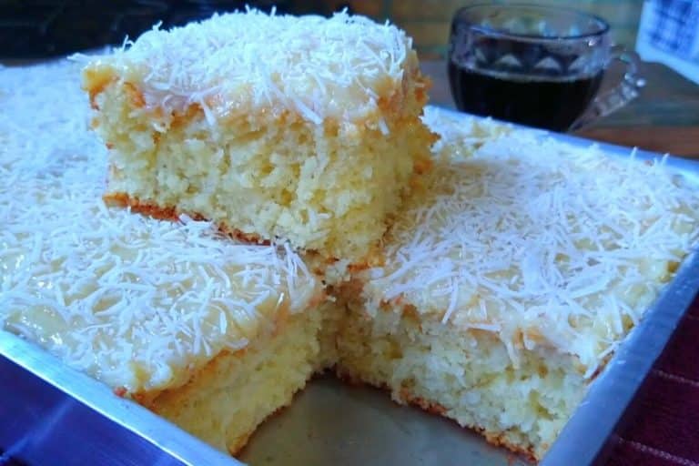 Bolo de tapioca com coco super fofinho, uma opção maravilhosa e muito ...
